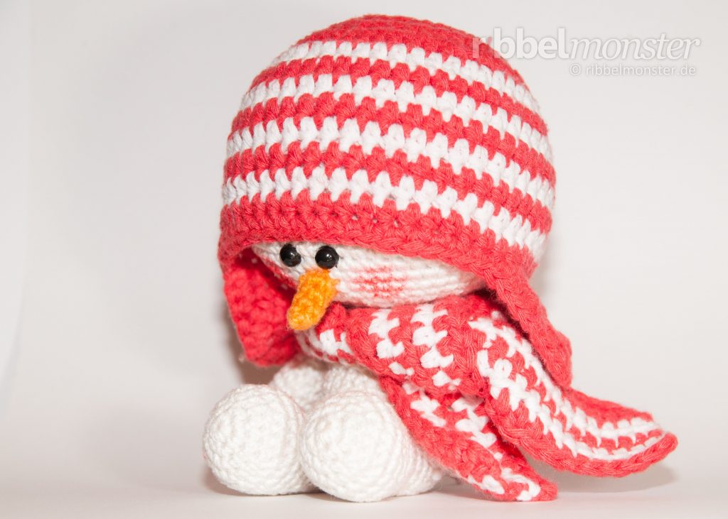 Amigurumi - Crochet Snowman "Sven"